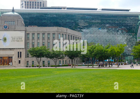 Seoul City Hall is a governmental building for the Seoul Metropolitan ...