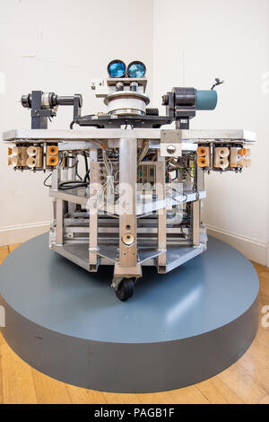 Robot Hilare 1, 1977. Designed by LAAS, it is viewed as the first ...