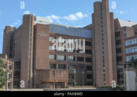 Liverpool Crown Court, Queen Elizabeth II Law Courts, Liverpool, UK ...