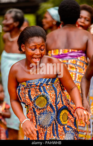 KARA, TOGO - MAR 9, 2013: Unidentified Togolese woman in a traditional ...