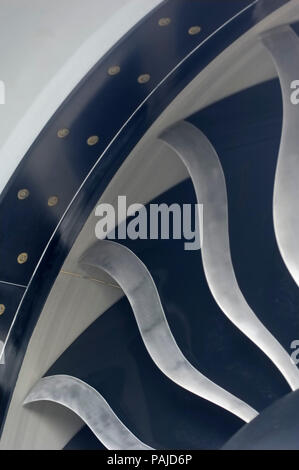 General Electric GE90-115B jet-engine carbon-fibre front-fan blades ...