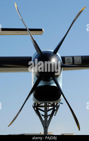 Bombardier DHC-8-400 (Q400 Stock Photo: 87272411 - Alamy
