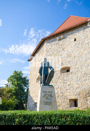 Statue of Baba Novac in Cluj Napoca, Romania Stock Photo - Alamy
