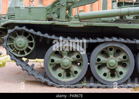 Tank caterpillar tread with wheels. Modern military equipment Stock ...