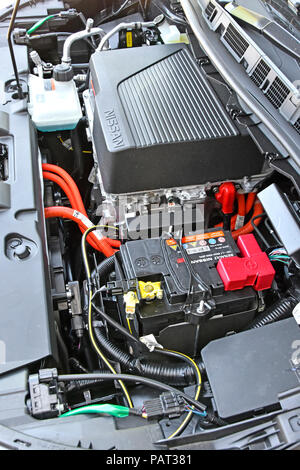 Clean engine compartment & components under the bonnet of a new BMW X1 ...