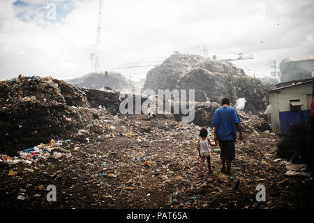 Smokey Mountain is a large rubbish dump in Manila, Philippines ...