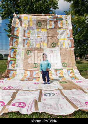 Italy, Cozzo, fleeing families Stock Photo - Alamy