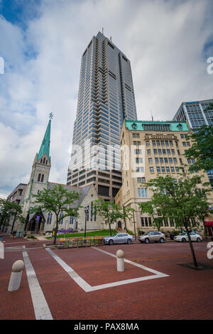 The Monument Circle in downtown Indianapolis, Indiana, a symbol of the ...