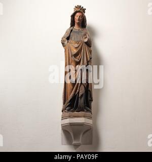 Stone choir (rood) screen, with statues of english kings, at Canterbury ...