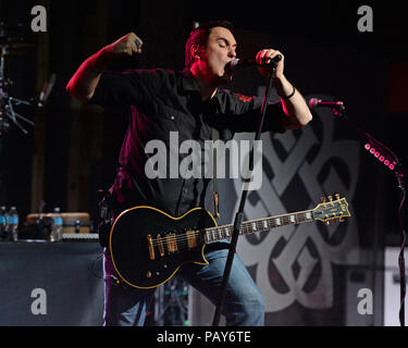 FORT LAUDERDALE FL - AUGUST 25: Jasen Rauch of Breaking Benjamin ...