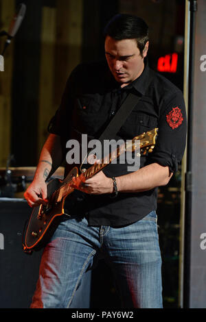 FORT LAUDERDALE FL - AUGUST 25: Jasen Rauch of Breaking Benjamin ...