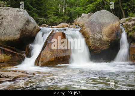 Jefferson Brook, along Jefferson Notch Road, New Hampshire White ...