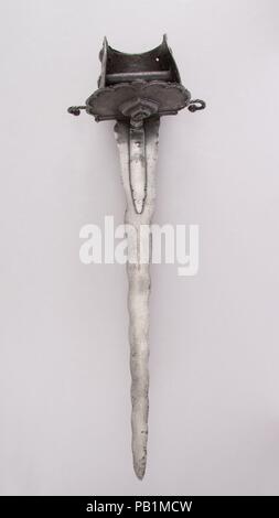 Gauntlet Dagger 19th century Indian, South Indian. Gauntlet Dagger ...