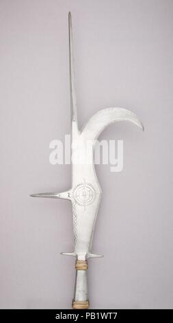 Guisarme. Culture: Italian. Dimensions: L. 8 ft. 9 in. (266.7 cm); L ...