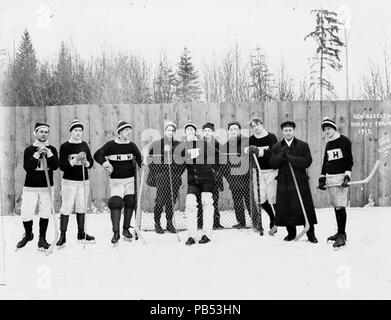New Hazelton Hockey Team Stock Photo - Alamy