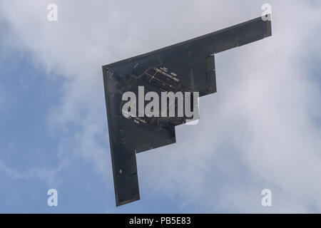 Modern military radar with long range target localization capabilities ...