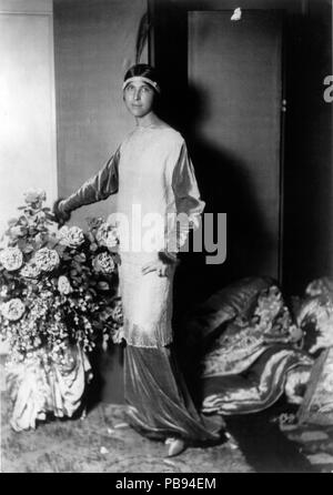 This design by Paul Poiret, a French fashion designer, represents his ...