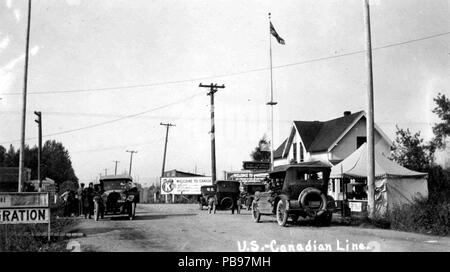 Pacific Highway border crossing 1921 Stock Photo - Alamy