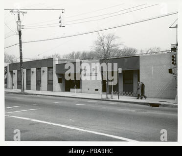 New Dorp, Exterior; New Dorp, Exterior Stock Photo - Alamy