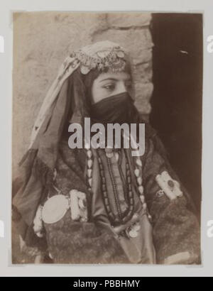 Portrait of Female Iran Qajar Stock Photo - Alamy