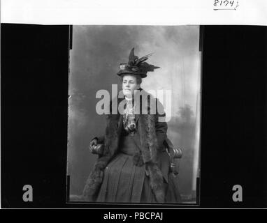 Portrait photograph of Alice Tucker 1907 Stock Photo - Alamy