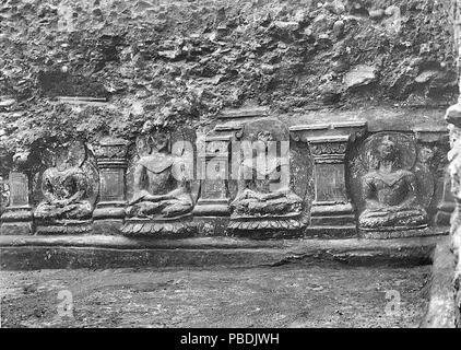 1311 Shah-ji-ki-Dheri stupa plan Stock Photo - Alamy