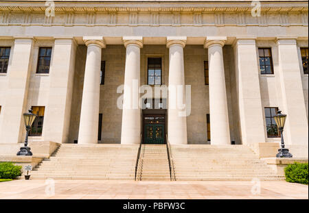Facade of Ohio Capital building in downtown Columbus, Ohio Stock Photo ...