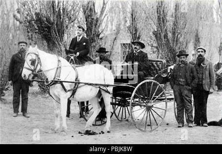 Photograph of Welsh settlers in Gaiman, Chubut, Argentina, 1910 ...
