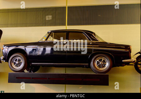 Classic car collection in the Riverside Museum Glasgow Harbour ...