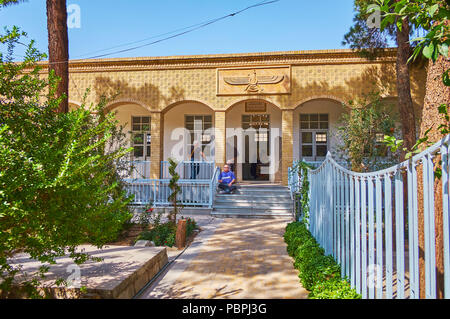 Yazd Atashkadeh Atash Behram Zoroastrian Temple Priest Prayer Items on ...