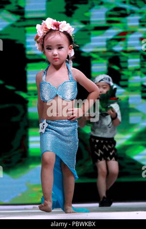 Zhengzhou, China's Henan Province. 30th Dec, 2018. Singer Wu Ruirui ...
