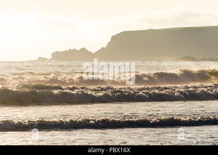 twilight over the Cullen Bay Stock Photo - Alamy