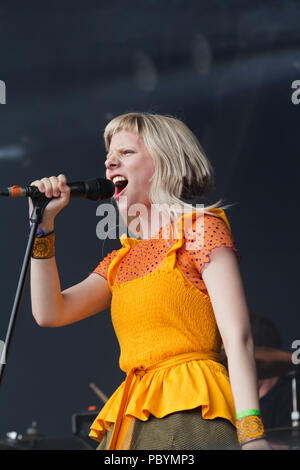 Norwegian singer/songwriter Aurora (Aurora Aksnes) performing live ...