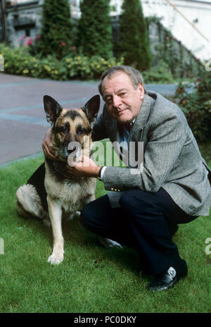 Stikkan Anderson , 1931-1997. Sig Anderson, best known for managing the ...