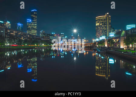 Moonrise over Melbourne Stock Photo - Alamy