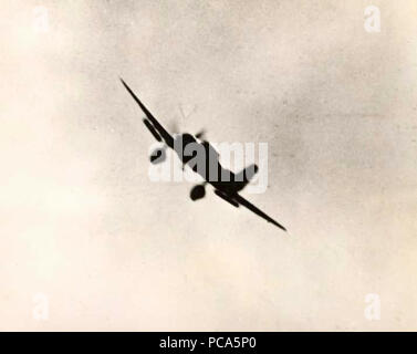 Aichi Val Dive bomber over Pearl Harbor 80G32908 Stock Photo - Alamy