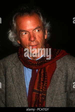 MONSTER IN A BOX (1992) SPALDING GREY MIAB 001 Stock Photo - Alamy