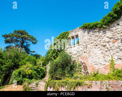 Castle Ruins Wallingford Oxfordshire Stock Photo - Alamy
