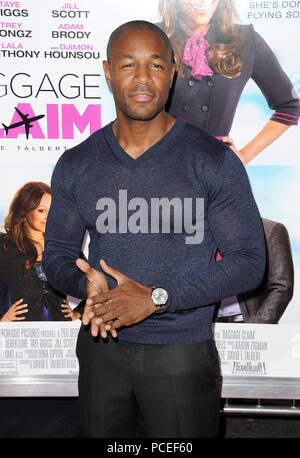 Baggage Claim Year : 2013 USA Director : David E. Talbert Paula Patton ...