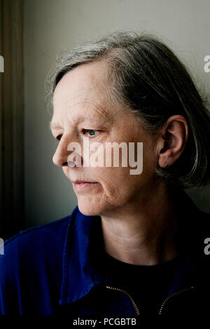 Portrait and serie of conceptual artist Martine De Bruyn and her work ...