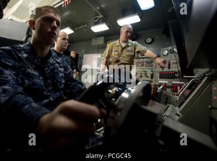 U.S. Navy Hospital Corpsmen with 1st Medical Battalion, 1st Marine ...