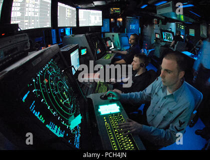US Navy Carrier Air Traffic Control Center (CATCC Stock Photo - Alamy