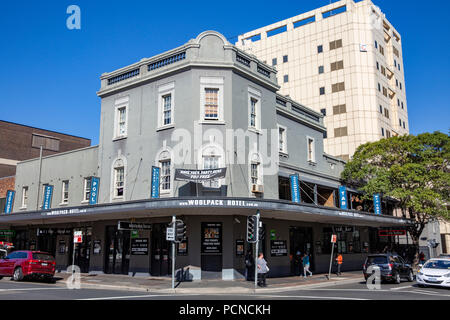 Australian pub,Woolpack Hotel bar and hotel in Mudgee town centre ...