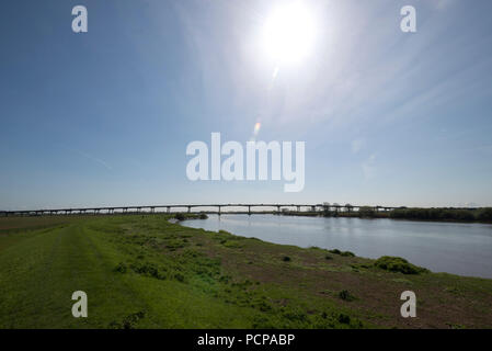 Hull ,M62 BRIDGE OVER THE RIVER OUSE AT HOWDEN Stock Photo - Alamy