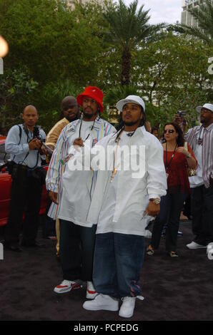 MIAMI - OCTOBER 10: Youngbloodz arrives at the 2004 Source Hip-Hop ...