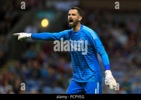 Aberdeen goalkeeper Joe Lewis Stock Photo - Alamy