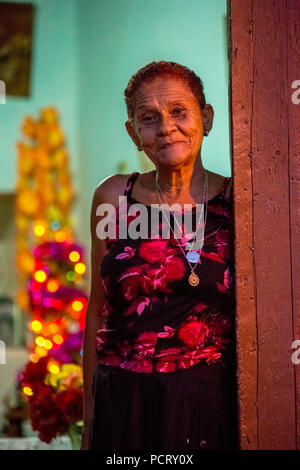 Cuba, Trinidad, Old lady Stock Photo - Alamy