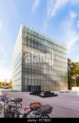 Austria, Vorarlberg, Bregenz, Kunsthaus Bregenz, KUB, art museum ...