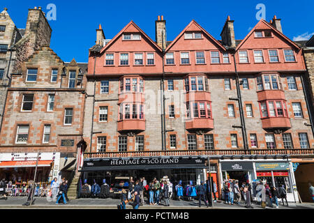 Great Britain, Scotland, Edinburgh, Shops on The Royal Mile Stock Photo ...