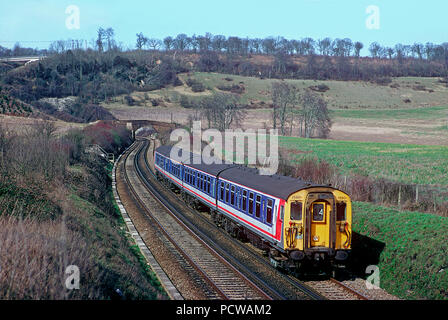 Class 411 4CEP electric multiple unit number 1592 repainted into ...